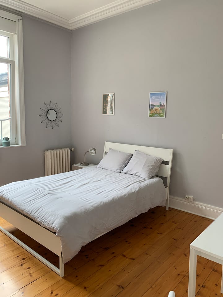 Chambres Et Sdb Privées Dans Demeure Lilloise - Lille