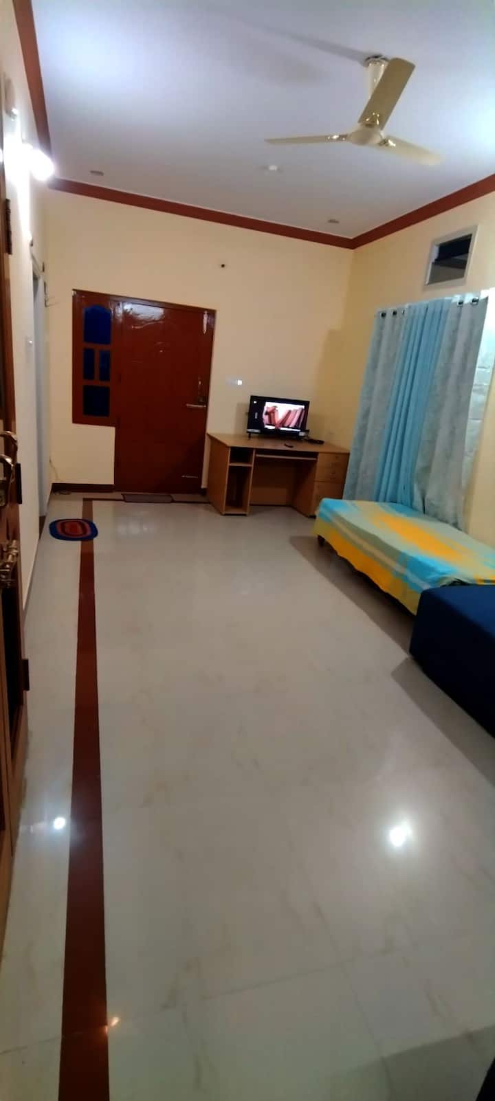 Park View, 4bhk(gf 2bhk+ff 2bhk),ac, City Centre . - Mysuru