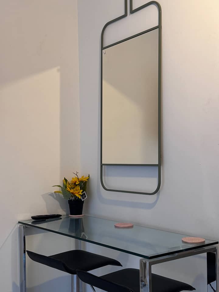 Hpot Flat - Milton Keynes