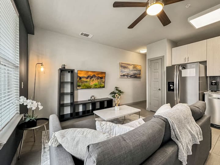 Luxury 1bd | Uptown | Sleeps 4 | Free Parking - Turtle Creek - Dallas