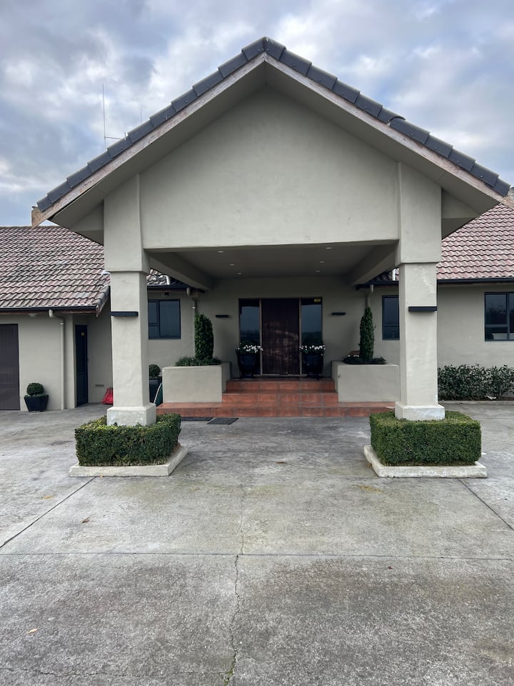Taupiri Country Retreat - Huntly