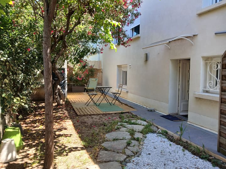 Charmant Appartement 
Au Calme Avec Extérieur - Montpellier
