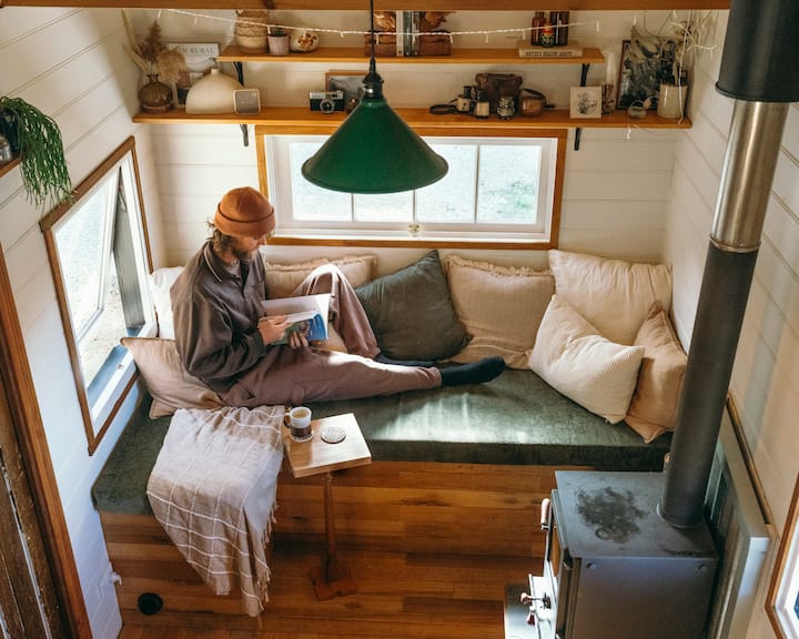 Ukiyo | Off-grid Forest Cabin With Panoramic Views - New Norfolk
