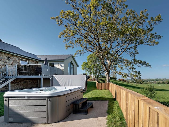 2 Bed In Llanarth (Oc-95322) - Aberaeron