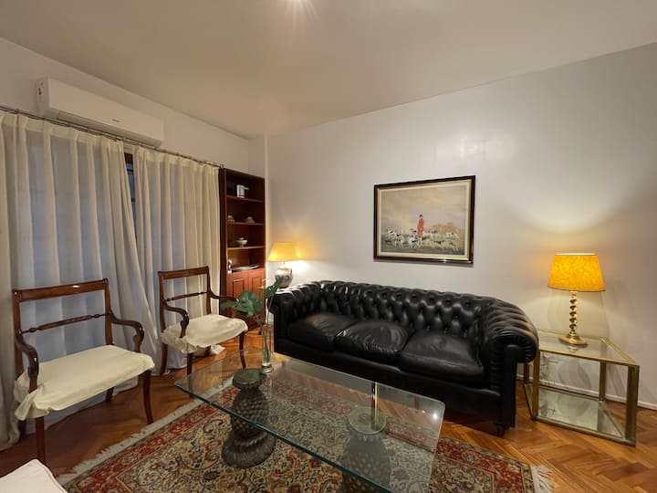 Clásico Y Elegante En Recoleta - Buenos Aires