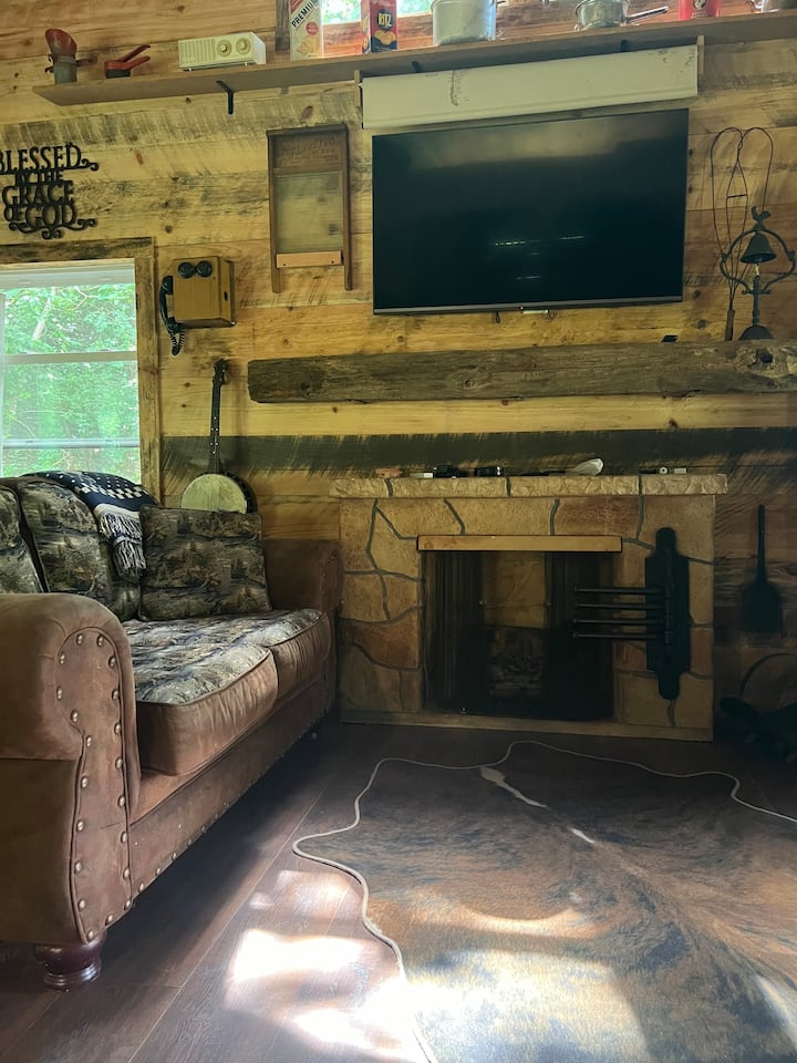 Rooster Too - Jamestown, TN