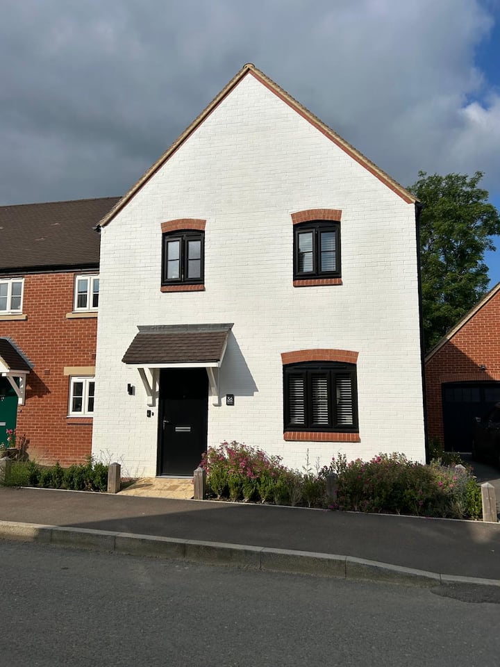 Modern Home By Silverstone Gp - Banbury