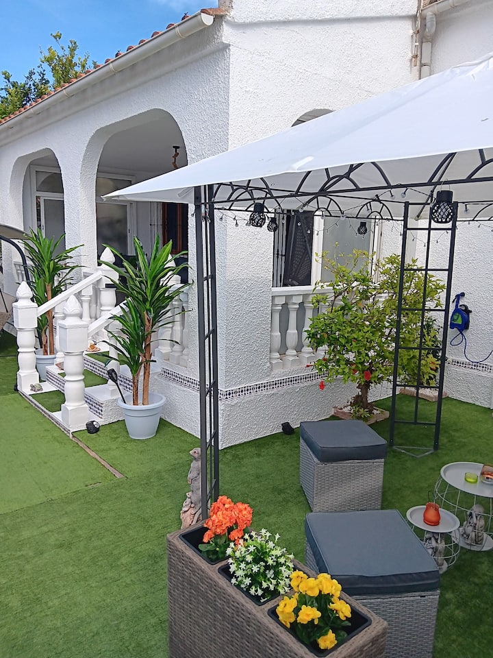 Villa La Marina With Cozy Garden.free Cancellation - La Marina