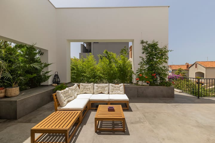 Zen House - Zaton