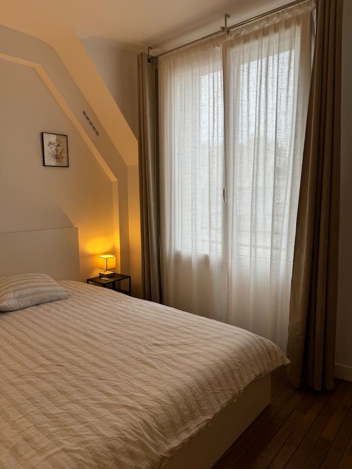 Appartement Avec Terrasse - Vue Sur Le Sacré Coeur - Porte de Clichy