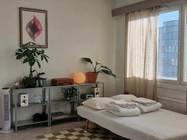 Studio Apartment 35,5m2
- 2 Beds
- Balcony - Helsinki