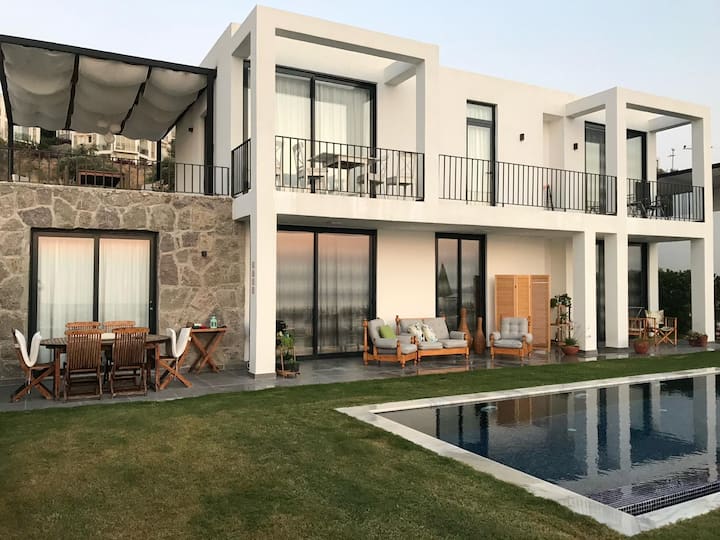 Eşsiz Havuzlu İKi Katlı Butik Ev - Yalıkavak