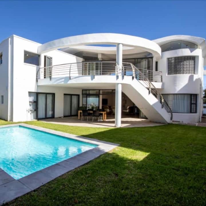 Sea Villa On 8th - Hermanus