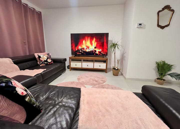 Appartement Charmant Pres De La Gare Du Midi - Anderlecht