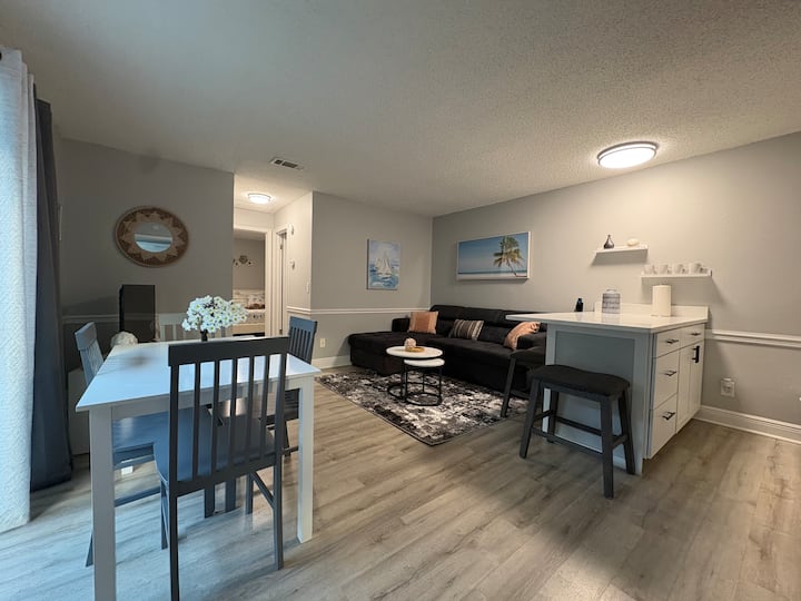 Renovated Retreat - Clearwater Beach, FL