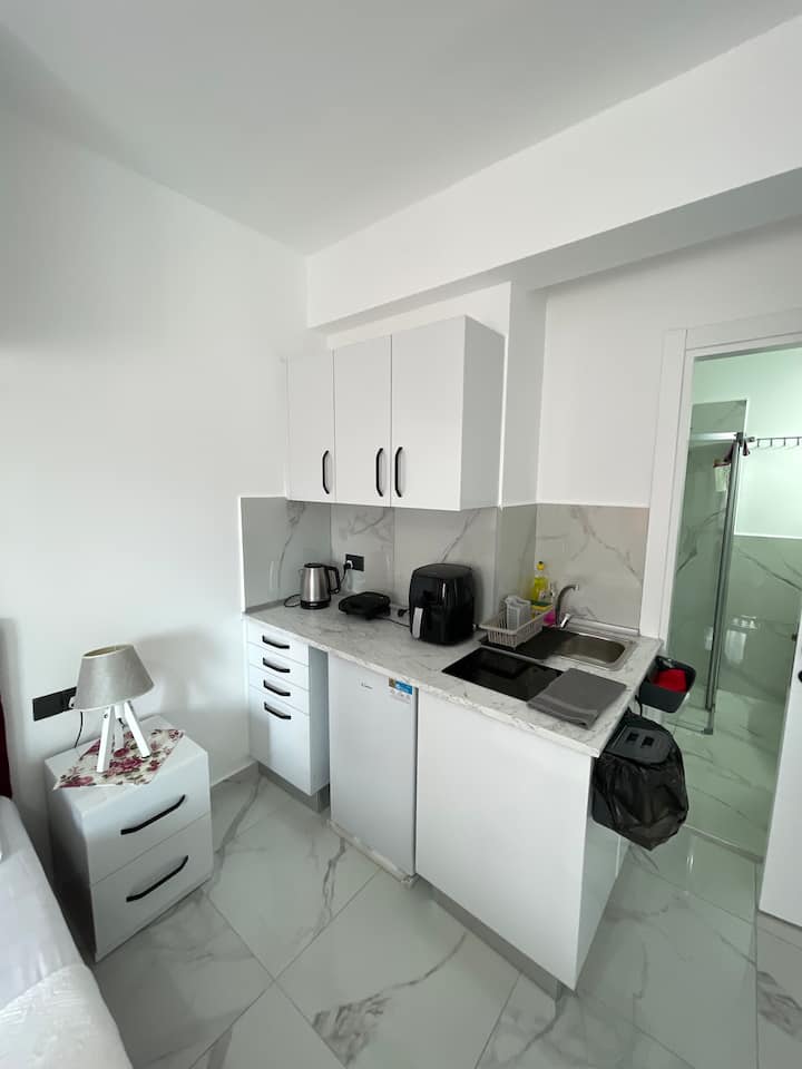 “Birdcage”/ Girne Merkezde /Lüks Stüdyo Daire 20m - Girne