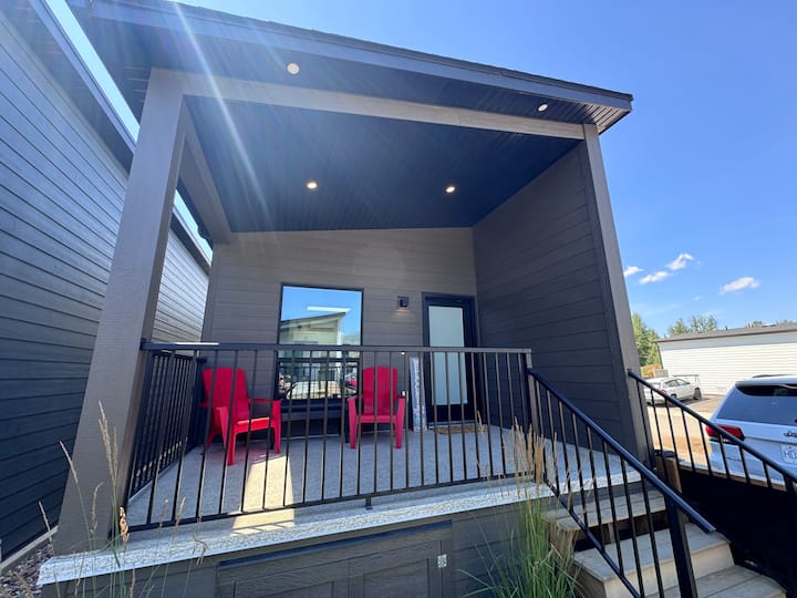 Your Home Away From Home - Lake Country