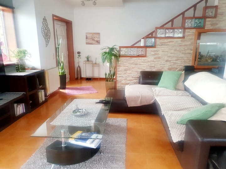 Quarto Grace House Com Varanda - Antas