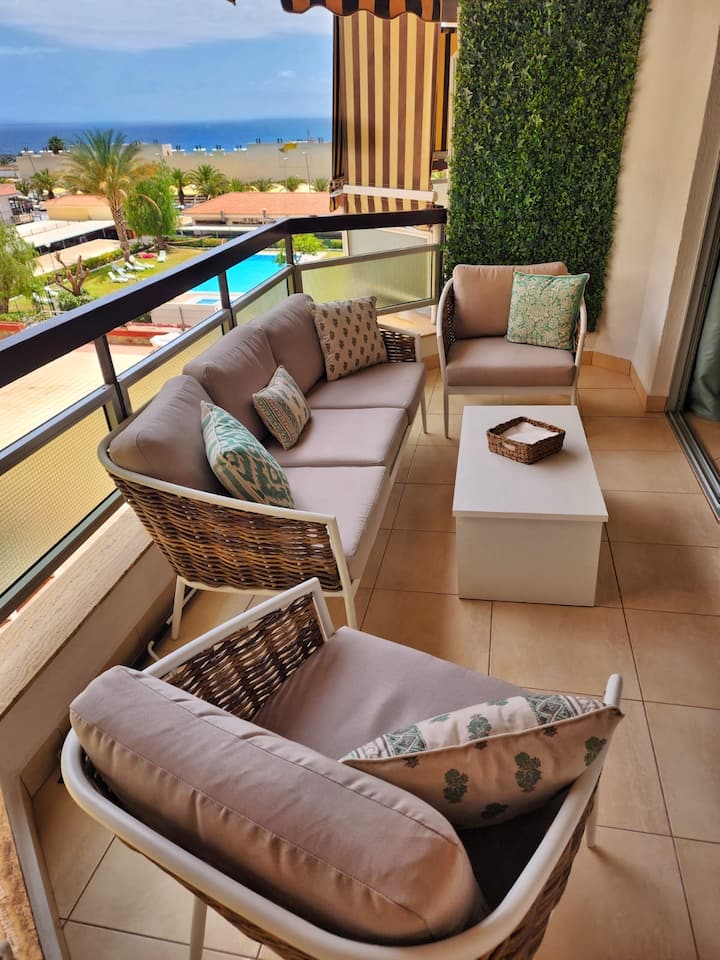 New, Elegant, Sea & Pool Views - Los Cristianos - Tenerife