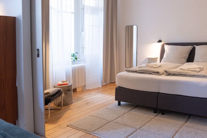 Spacious Apartment In Schillerkiez - 3br - Berlin