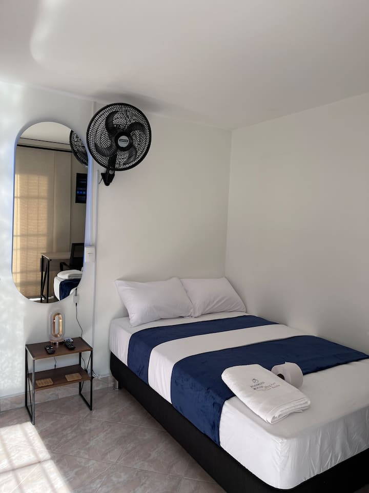 Room 4 - Medellín