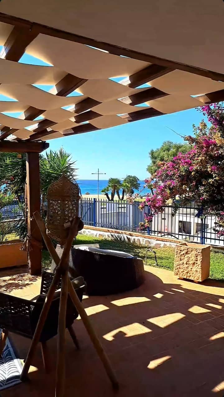 Villa Fronte Mare Per Vacanze - Tortolì