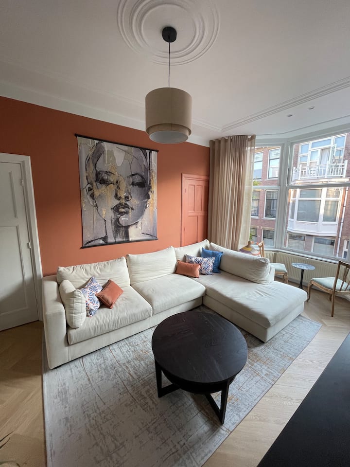 Woning In Geuzen/statenkwartier - The Hague