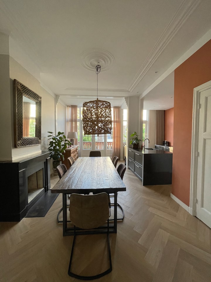 Woning In Geuzen/statenkwartier - Lahey