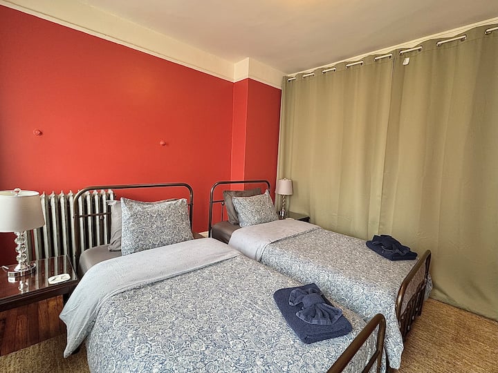 Sunny Cozy Apt 30 Min To Nyc/ewr Free Parking* - Jersey City