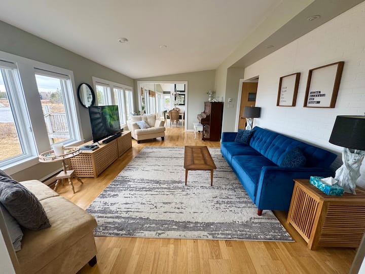 Jenny’s Retreat - Liverpool, NS, Canada
