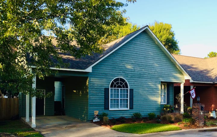 Starkvegas Gameday House - Starkville, MS