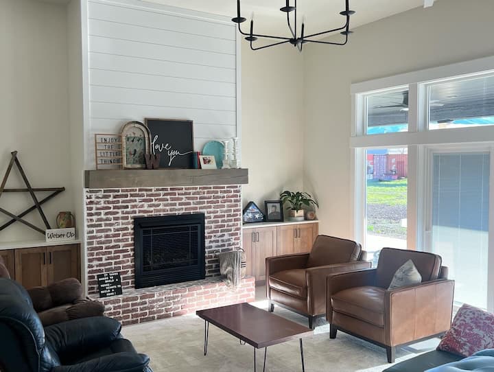 Private King Ensuite! - Logan, UT