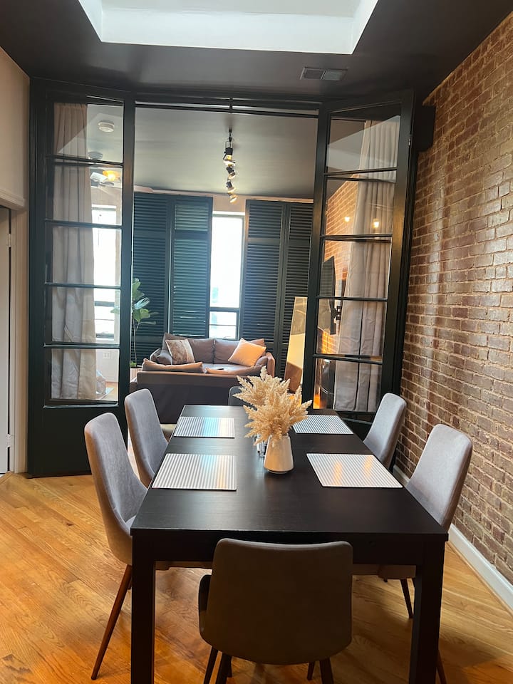 3rd Fl - 4bd 2ba - Whole Foods Capitol Hill House - Washington, D.C.