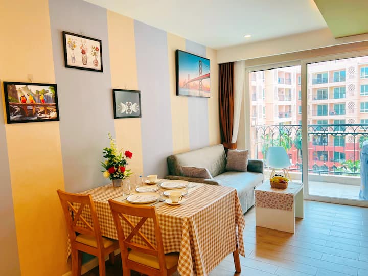 Cozy Resort Condo | Wifi | Smart Tv | Huge Pool - Pattaya City