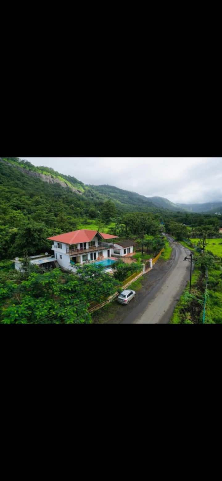 Near Imagica 4 Bedrooms Villa - Karjat
