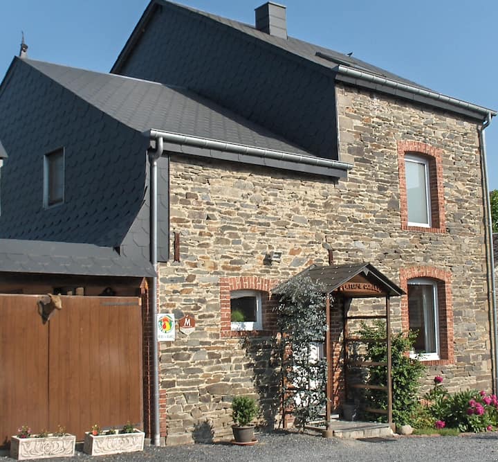 3 Kamers, 2 Badk, Sauna,  Bubbelbad, Omheinde Tuin - Bouillon