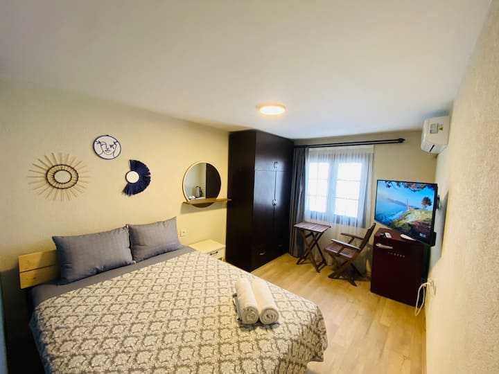 Alaçatı Sim Place 4 (Jakuzili) - Alaçatı