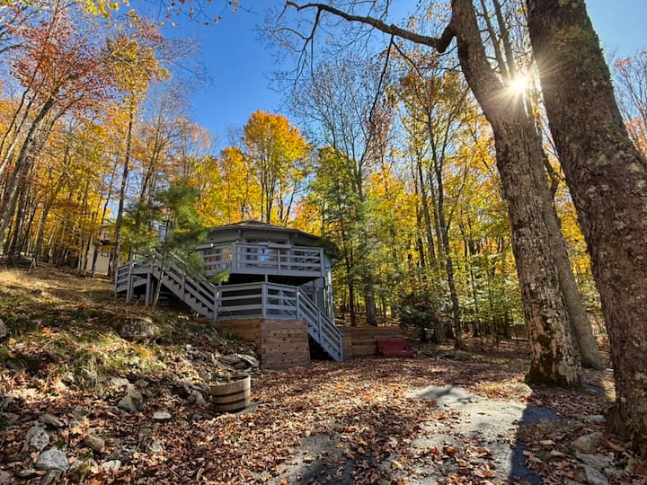 Unique Round House/beech Mtn Skiing/fireplace/3bed - Beech Mountain, NC
