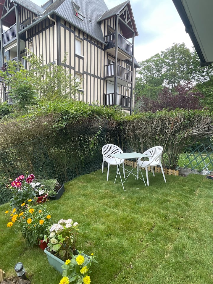 Logement à 200m De La Mer - Cabourg