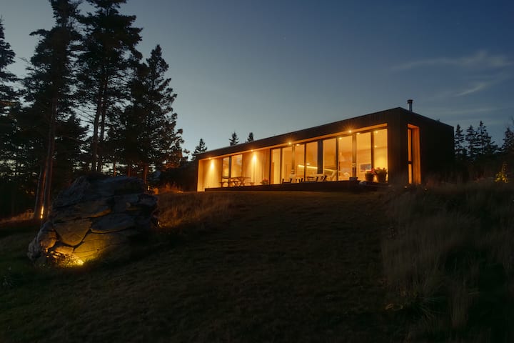 Modern Oceanfront Cottage In White Point, Ns - 利物浦