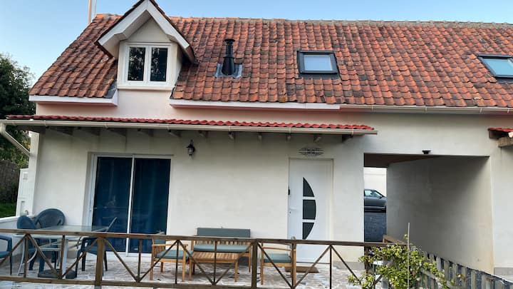 Appartement 2 Chambres Terrasse à 15min Des Plages - Côte d'Opale