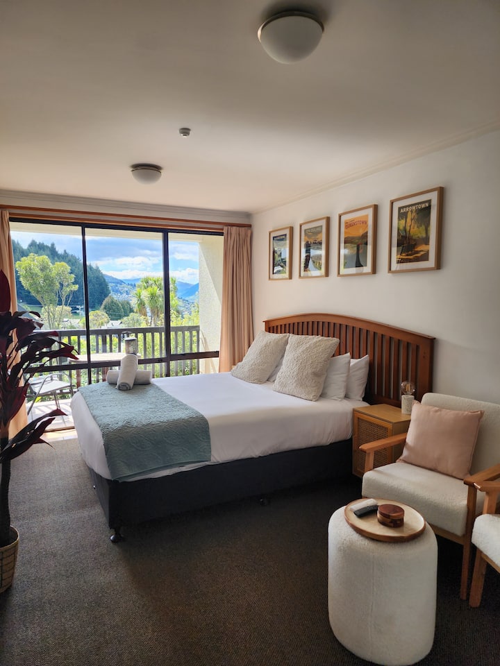 Cozy Fernhill Studio With A View - Queenstown