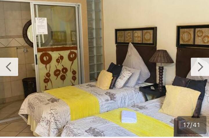 Twin Beds Room At Serengeti - Phalaborwa
