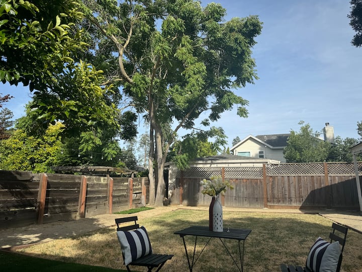 Cottage - Palo Alto, CA