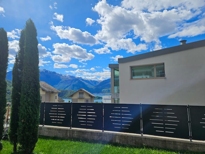 New Apt With Private Garden, Lake Como, Colico - Colico