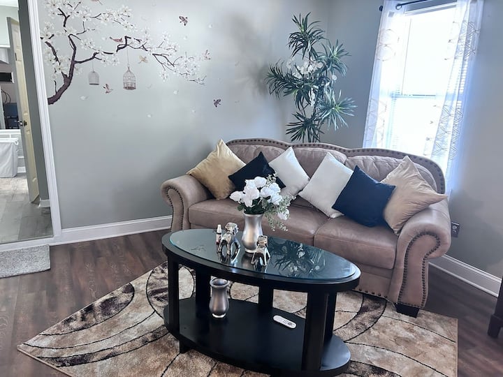 2 Cozy Rooms. - Riverdale, GA