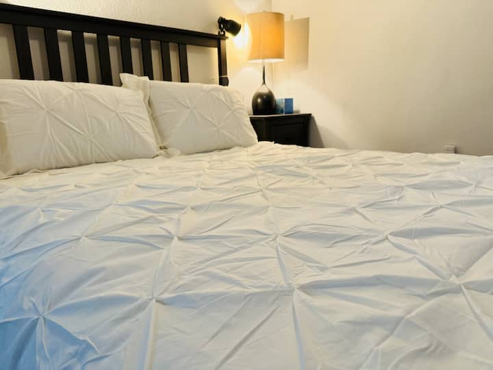 Cozy 1b1b House/safe /Kitchen/laundry/free Parking - Baldwin Park, CA