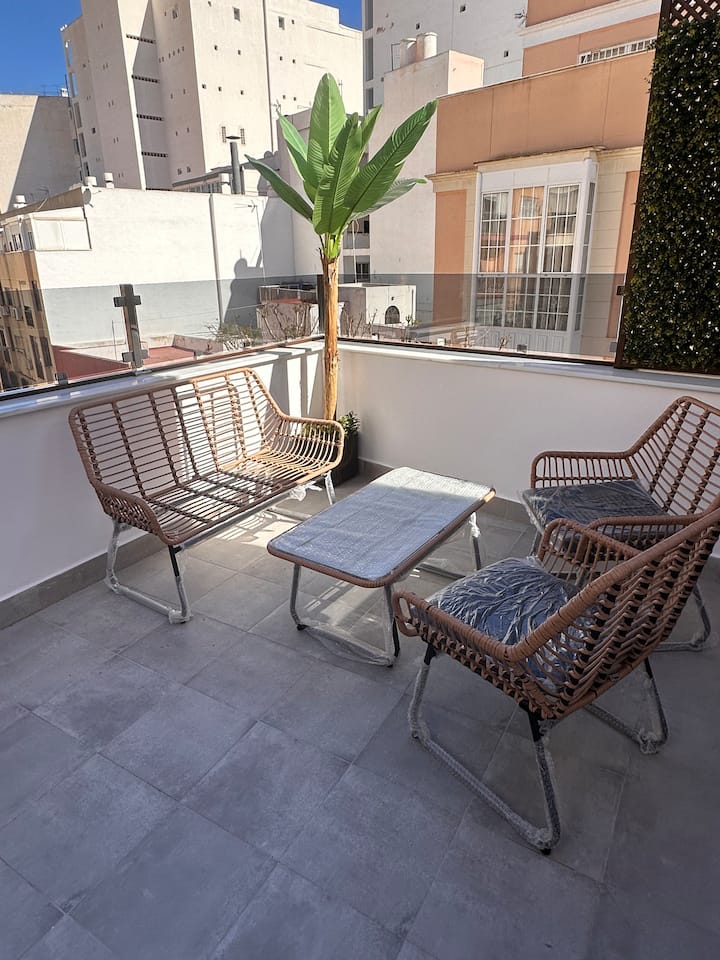 ÁTico En Pleno Centro - Almería