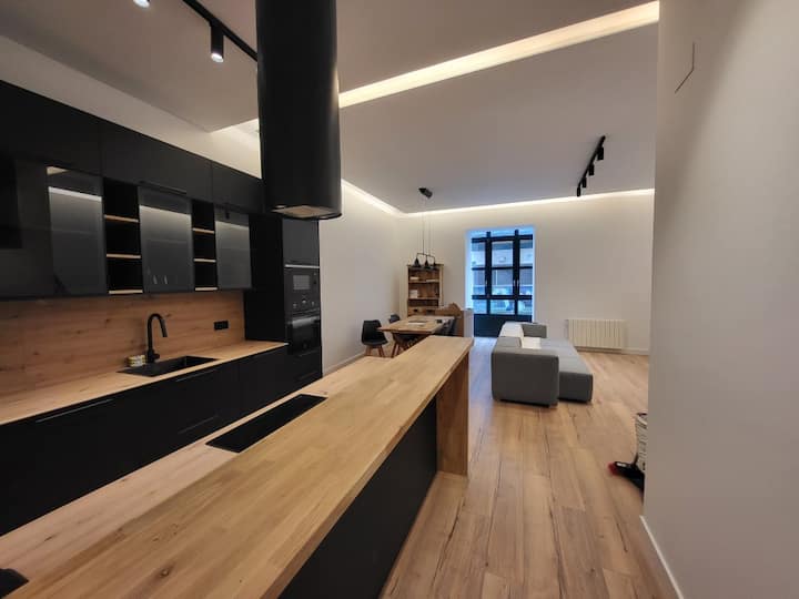 Moderno Apartamento Centrico Para 8 Personas - Bilbao