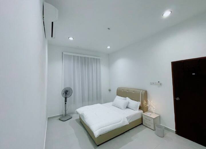 Semi D With 2 Rooms Only - 永平
